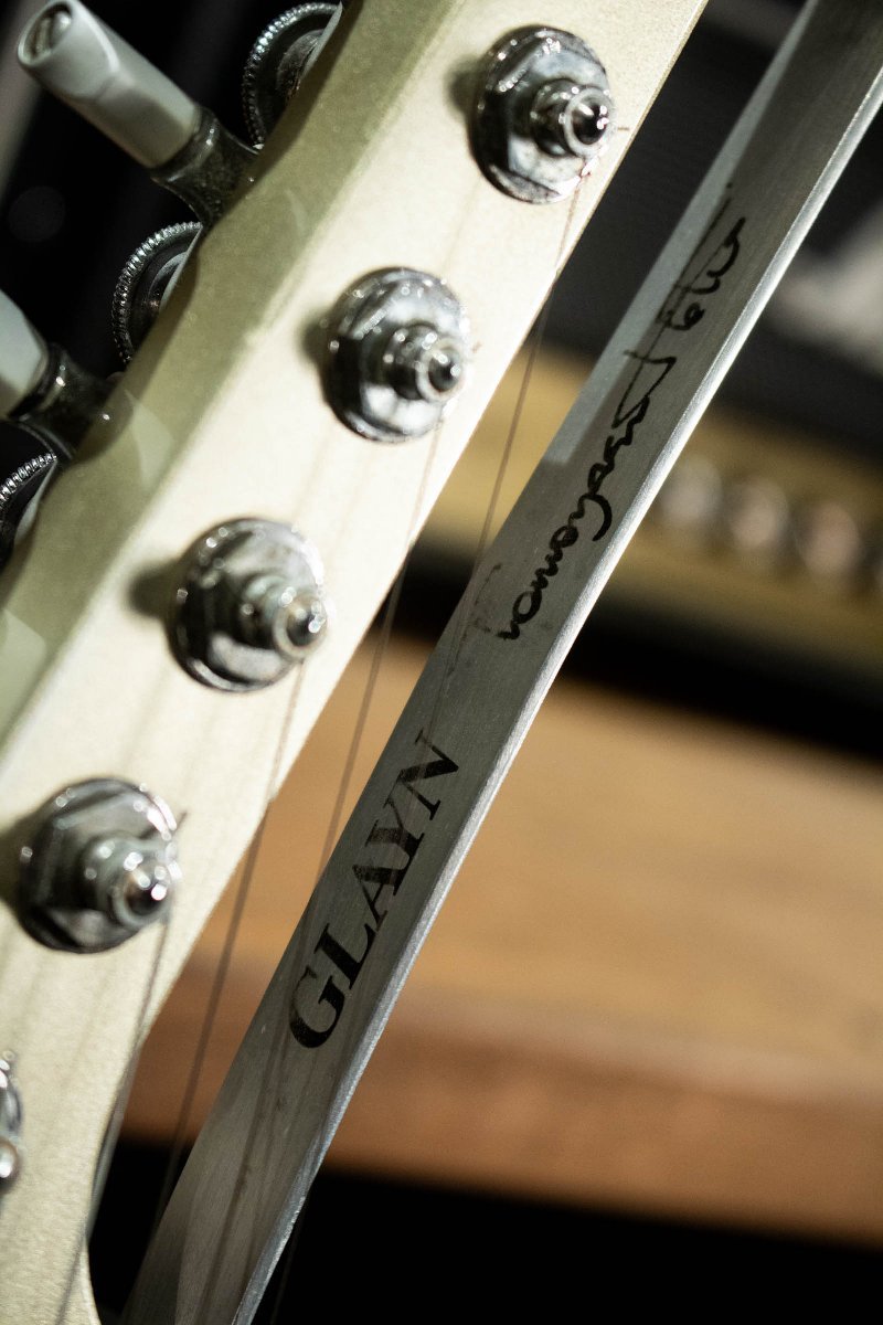 RAZO GLAYN レイゾ グレイン 723G アルミトップギター 布袋寅泰 D 914(その他)｜売買されたオークション情報、yahooの商品情報をアーカイブ公開 - オークファン ...