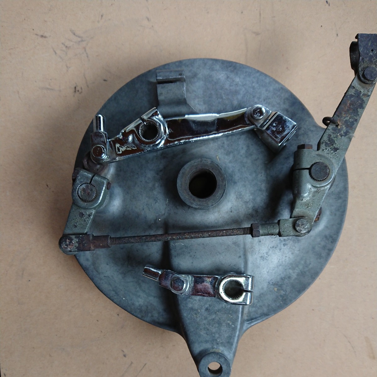 Yahoo!オークション - CB72 リヤーブレーキ