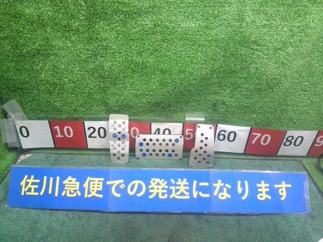 Yahoo!オークション - マツダ MPV 23T LY3P RAZO レッツォ ペダルカバ...