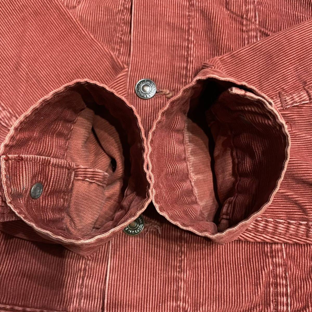 42サイズ 状態 希少カラー えんじ色 70s ビンテージUSA製 Levi's 42サイズ 状態 希少カラー えんじ色 70s ビンテージUSA製 Levi's