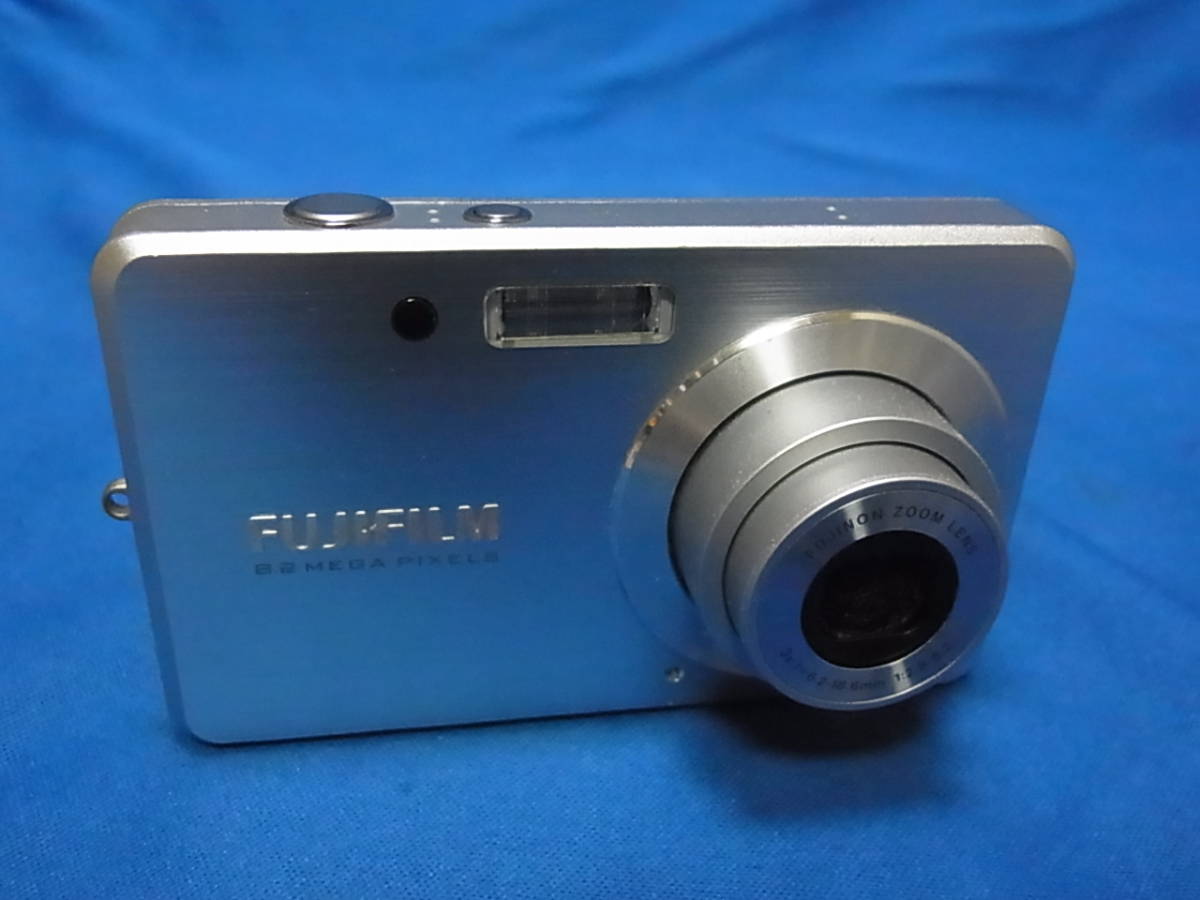Yahoo!オークション - FUJIFILM デジタルカメラ FinePix J15 fd シルバ...