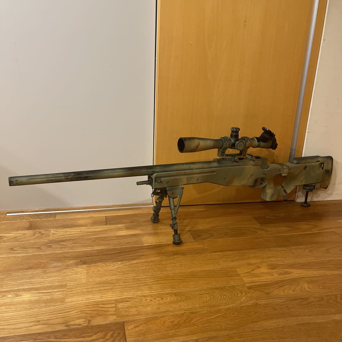 Yahoo!オークション - 「73mヒット達成」「リューポルドスコープ」AWM ...