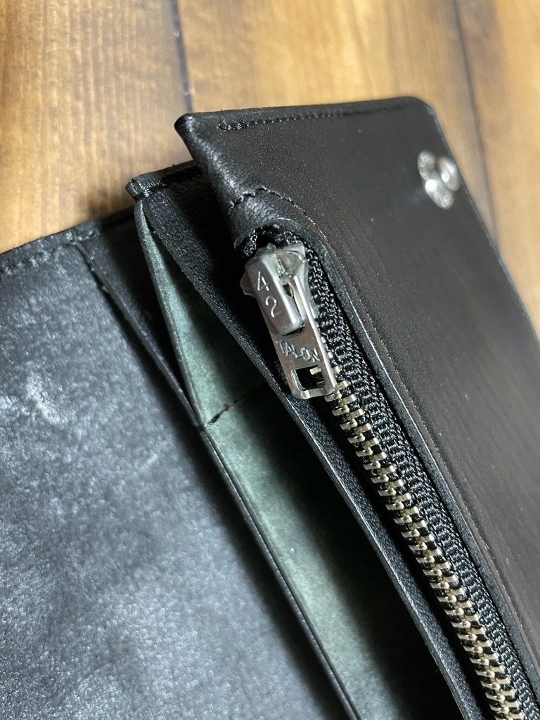 Yahoo!オークション - SALE B98 ホースハイド トラッカーミドルウォレ...