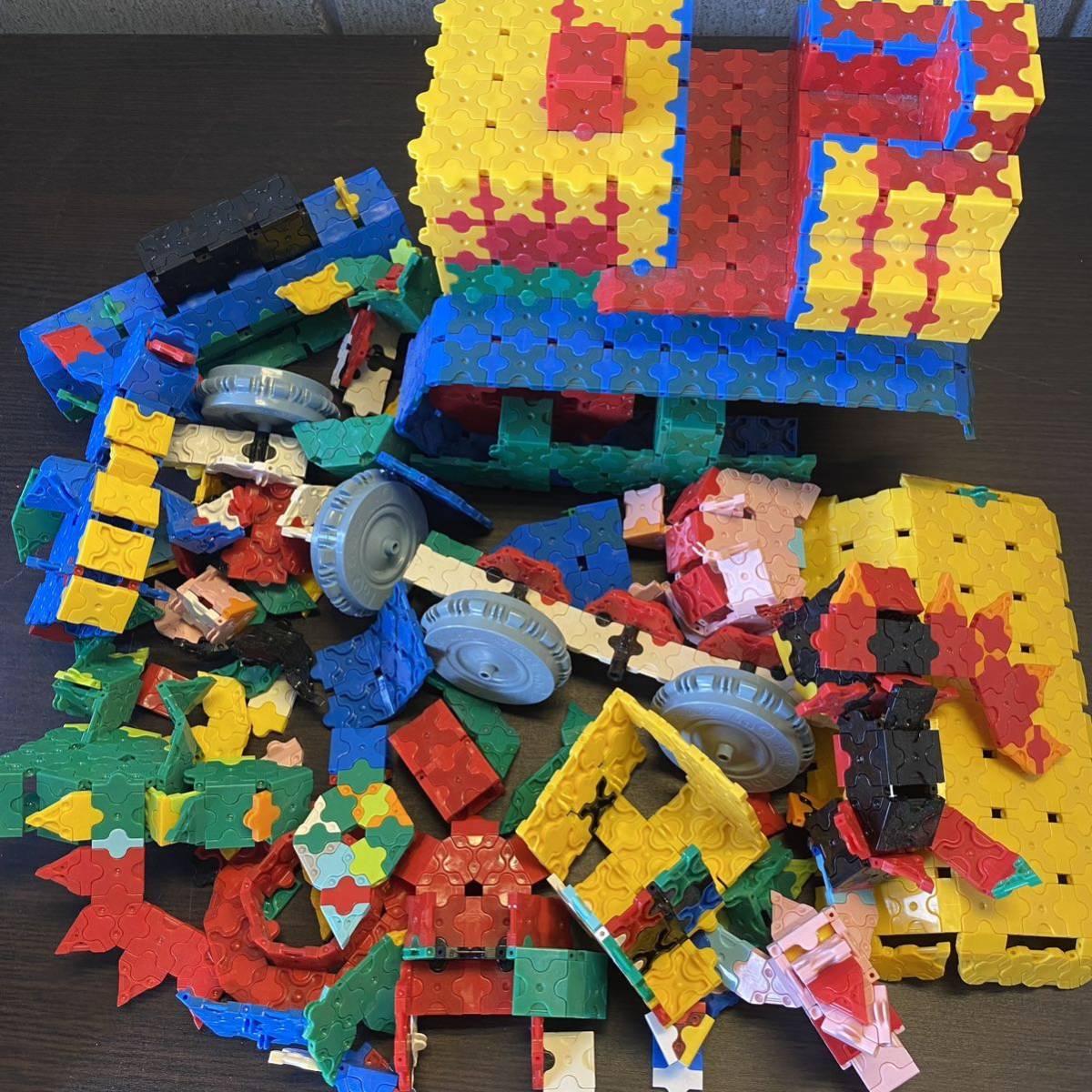 LaQ ラキュー ブロック 1.26kg 知育玩具 まとめて まとめ売り(その他)｜売買されたオークション情報、yahooの商品情報をアーカイブ公開 - オークファン（aucfan.com）