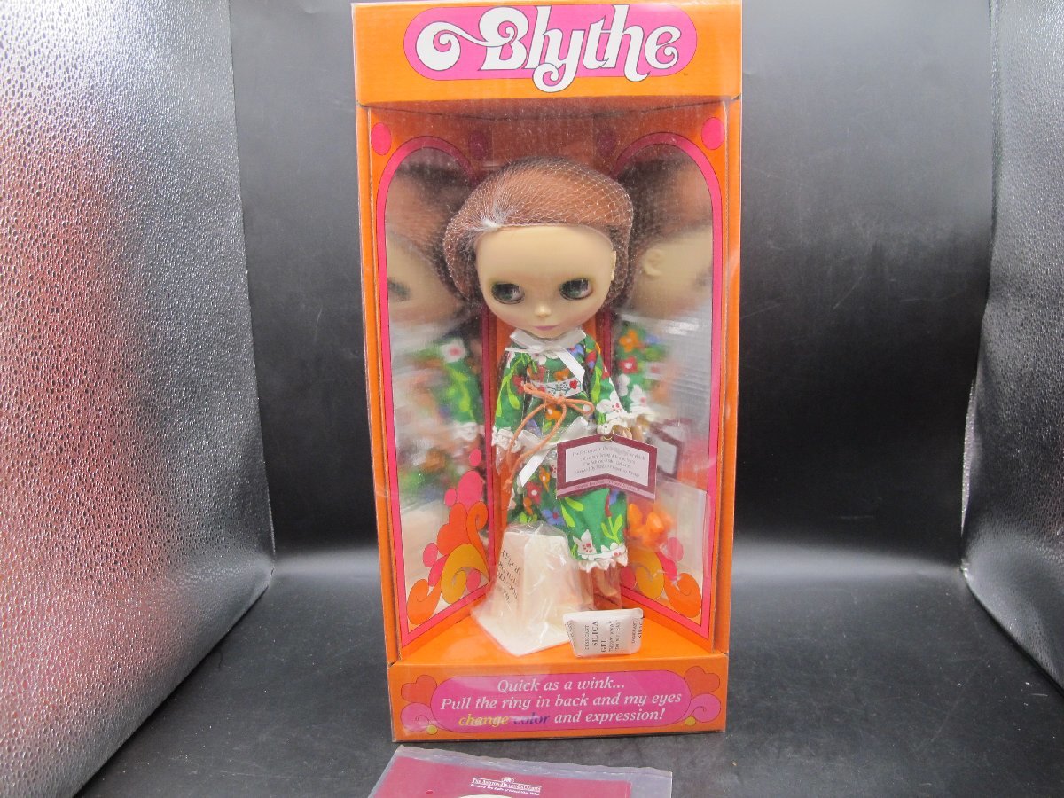 Yahoo!オークション - Blythe ブライス 【未開封品】hasbro