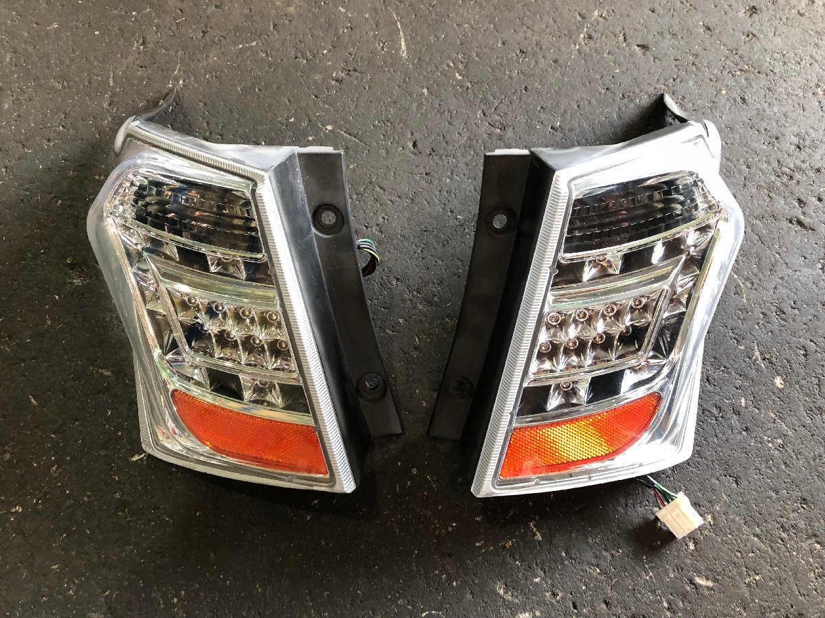 Yahoo!オークション - フリード DBA-GB3 LED テールライト コンビ 左右...
