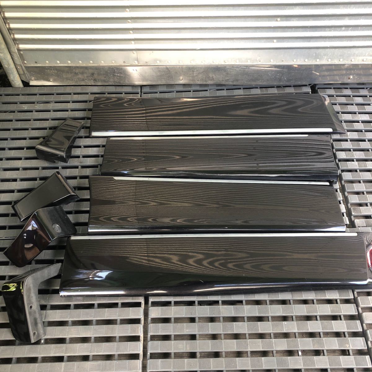 日産 エルグランド250ハイウェイスターTNE52純正 サイドドアパネルセットプロテクトモール6点 GAE FTNE52-R509-09(サイド)｜売買されたオークション情報、yahooの商品 ...