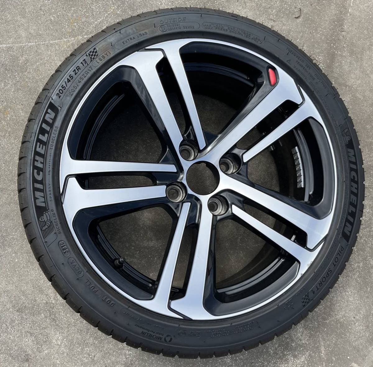 Yahoo!オークション - プジョー208 GT Line 純正 スペア タイヤ205/45R...