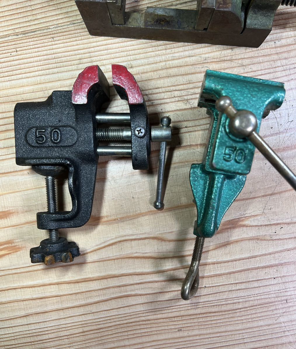 P106-4 ナベヤ 小型 バイス 万力 卓上 3個まとめ 現状品(バイス、クランプ)｜売買されたオークション情報、yahooの商品情報をアーカイブ公開 - オークファン（aucfan.com）