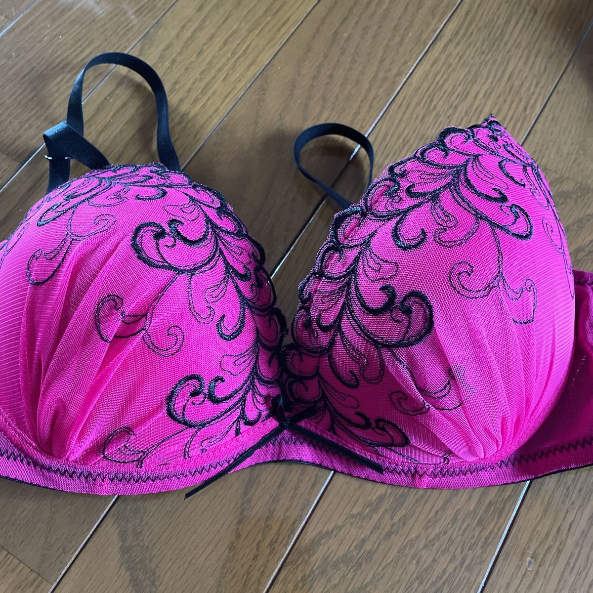 Yahoo!オークション - 大きいsizeブラジャーF75