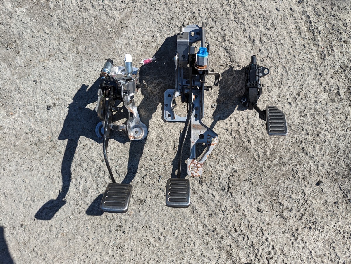 Yahoo!オークション - SUZUKI スズキ スイフトスポーツ ZC33S 純正 ペ...