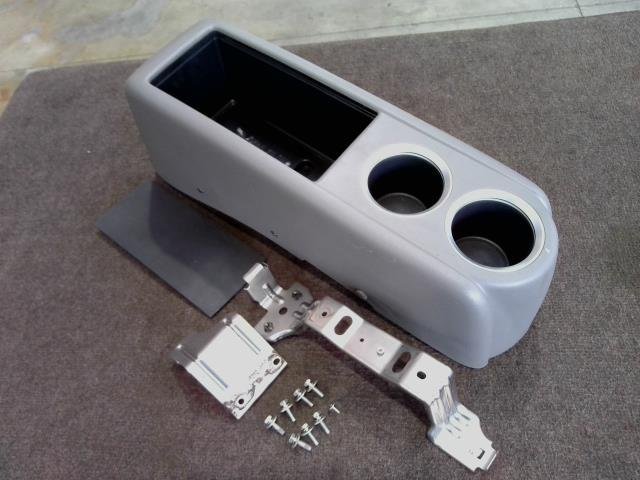 ストリーム DBA-RN6 純正センターコンソール RN7 RN8 83401-SMC-J01ZA 23050249(ホンダ用)｜売買されたオークション情報、yahooの商品情報をアーカイブ ...