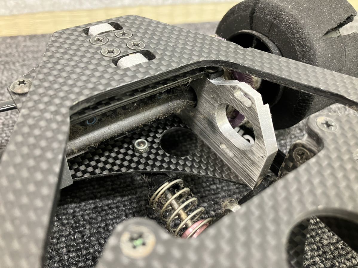 Yahoo!オークション - ラジコン F1 メーカー不明 カーボンシャーシ 部...