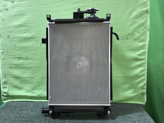 Yahoo!オークション - ラパン 5BA-HE33S ラジエータ