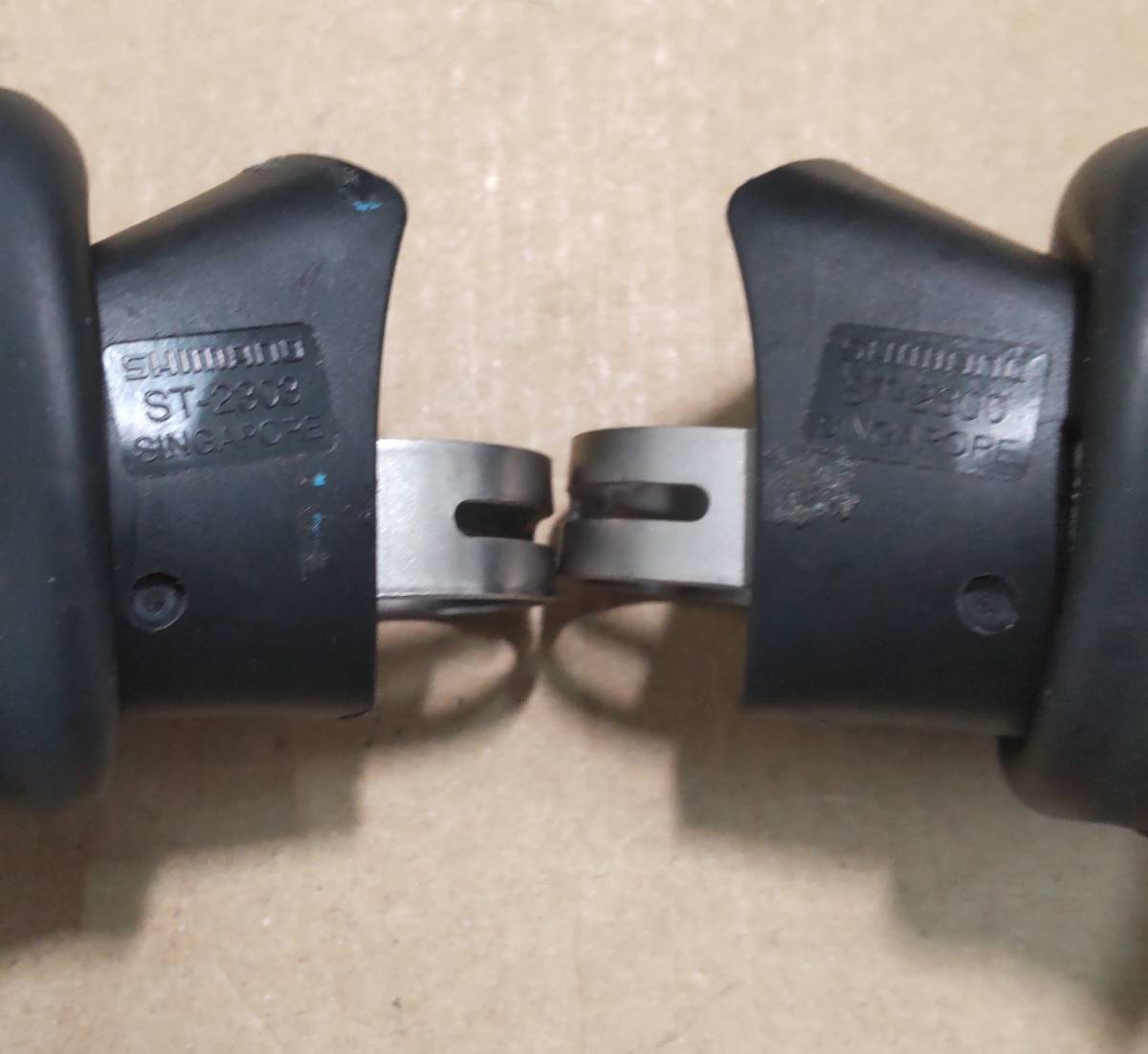 Yahoo!オークション - シマノSTI ST-2300 ST-2303 中古品