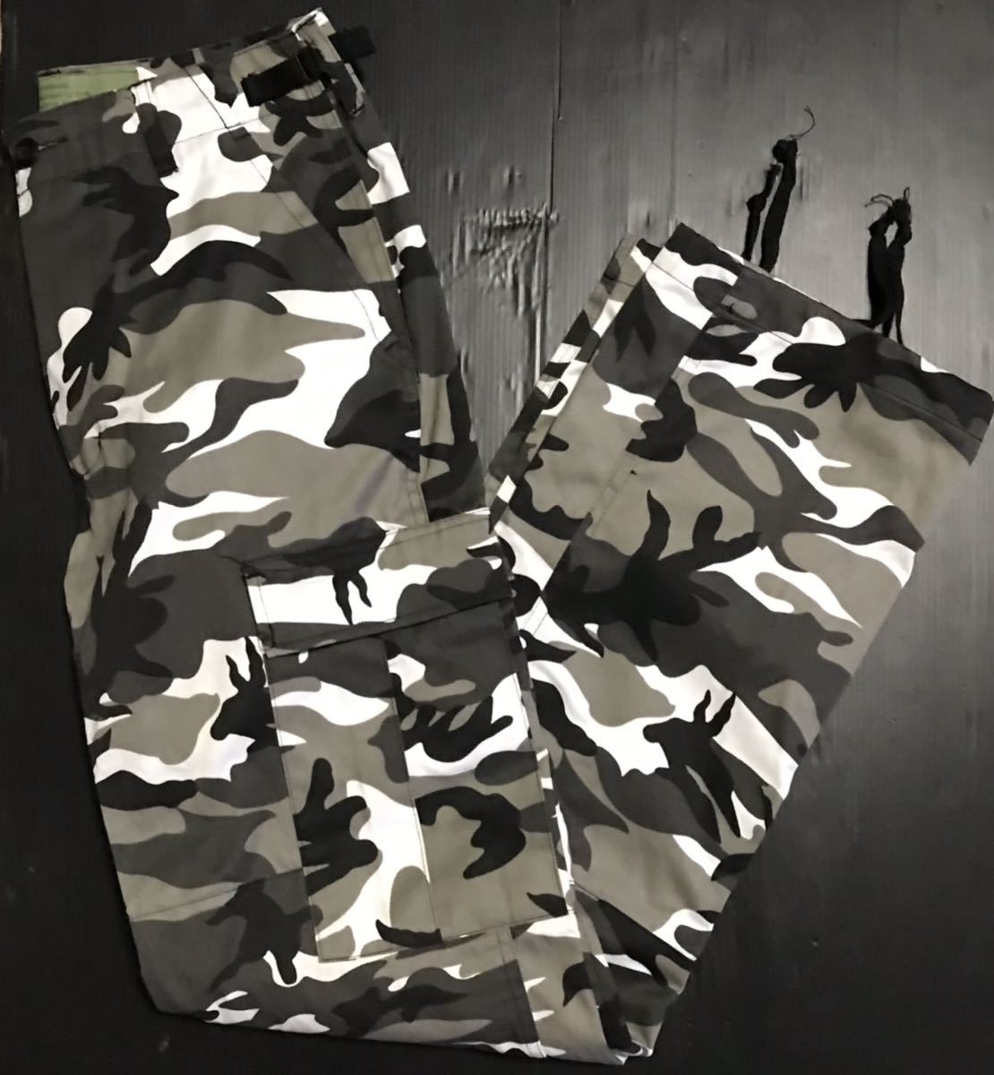 Yahoo!オークション - 即決 米軍 LE シティアーバンカモ BDUパンツ XS...