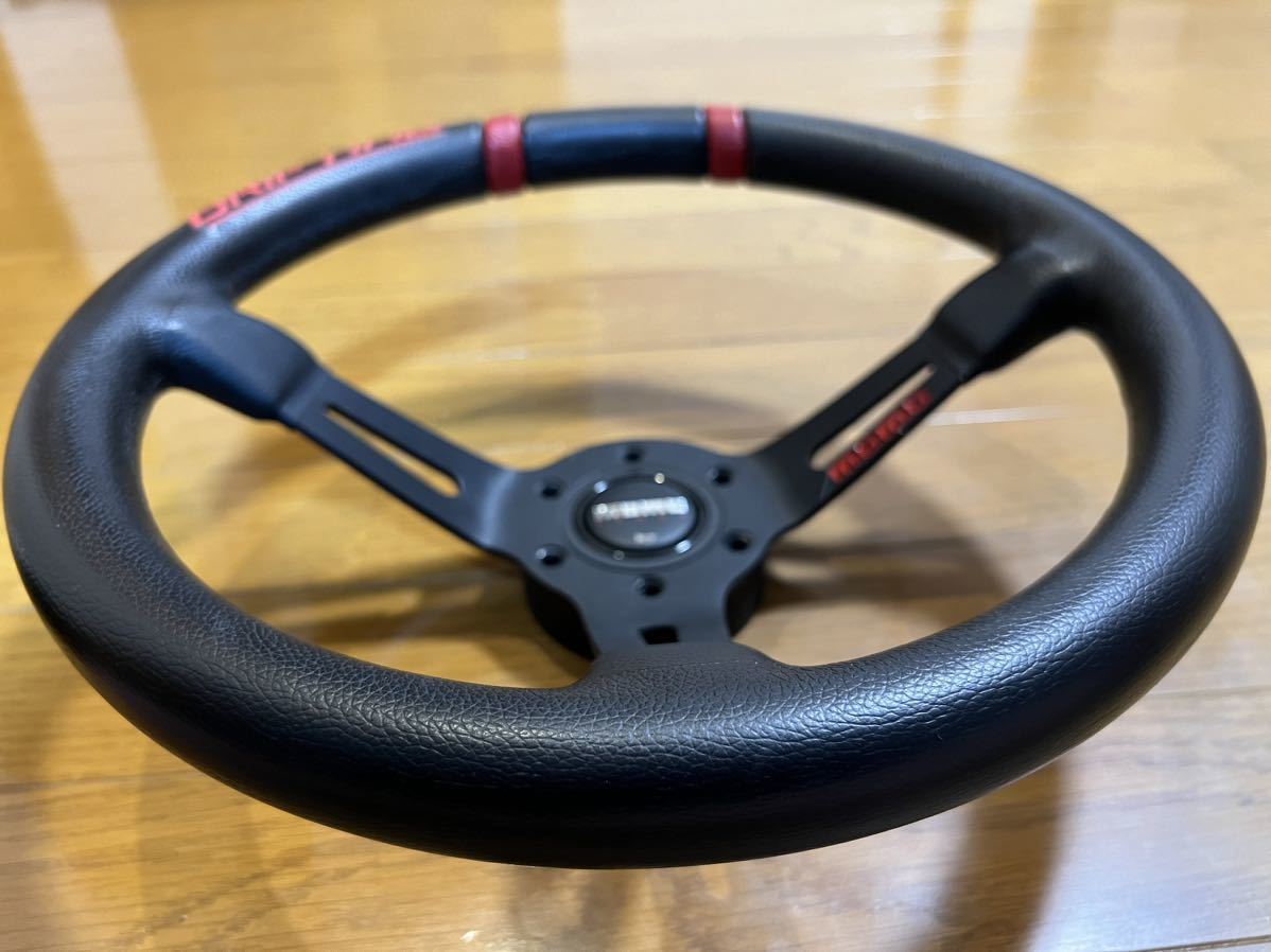 33パイ momo ドリフティング レッド ホーンボタン モモ DRIFTING 正規品 ディープ Z33 Z34 86 JZX100 S14 S15 180SX ジムニー VAB ドリフト ...