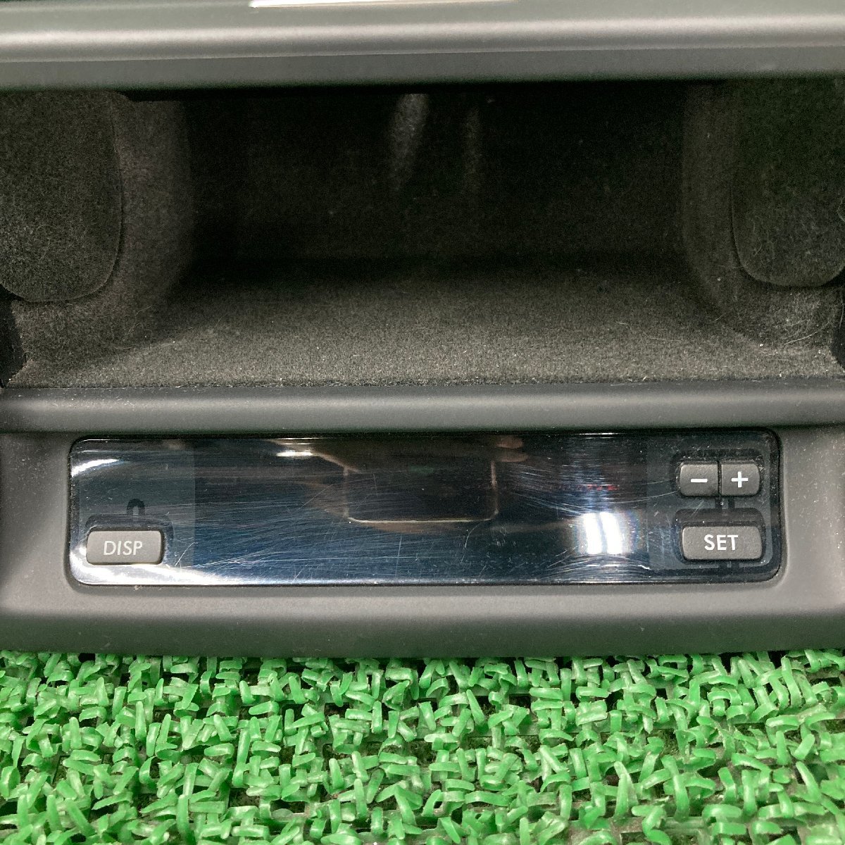 Yahoo!オークション - レガシィ 2.0i BL5 小物入れ ルーバー 純正 デ...