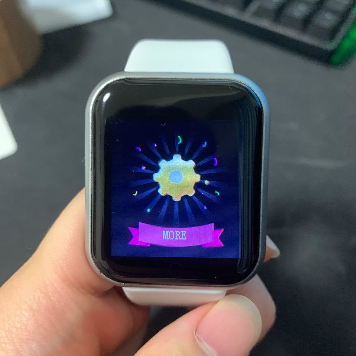 Yahoo!オークション - Y68白 メンイン画面自由変更 スマートウォッチ ...