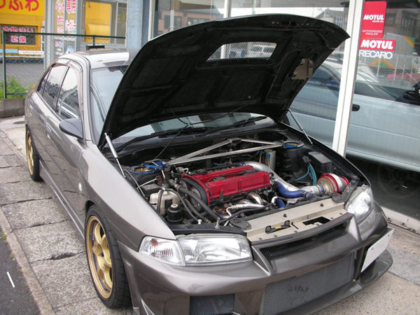 Yahoo!オークション - 三菱 ランサーEVO4-6[CN9A/CP9A]ボンネットダ...