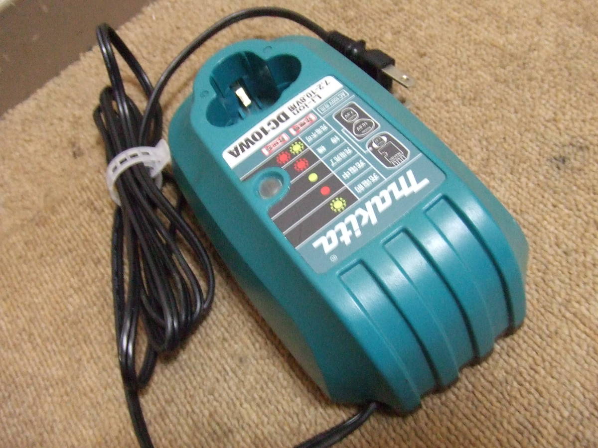 Yahoo!オークション - f68 makita/マキタ DC10WA 充電器 純正 makita ...