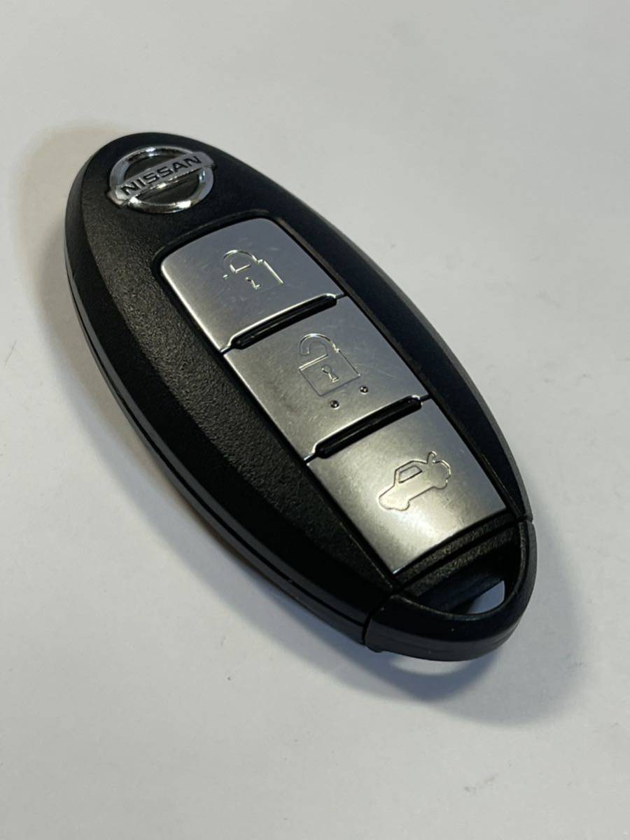 日産純正 スマートキーリモコン 3ボタン トランク開口部 オプションボタン B72(日産用)｜売買されたオークション情報、yahooの商品情報をアーカイブ公開 - オークファン（aucfan.com）