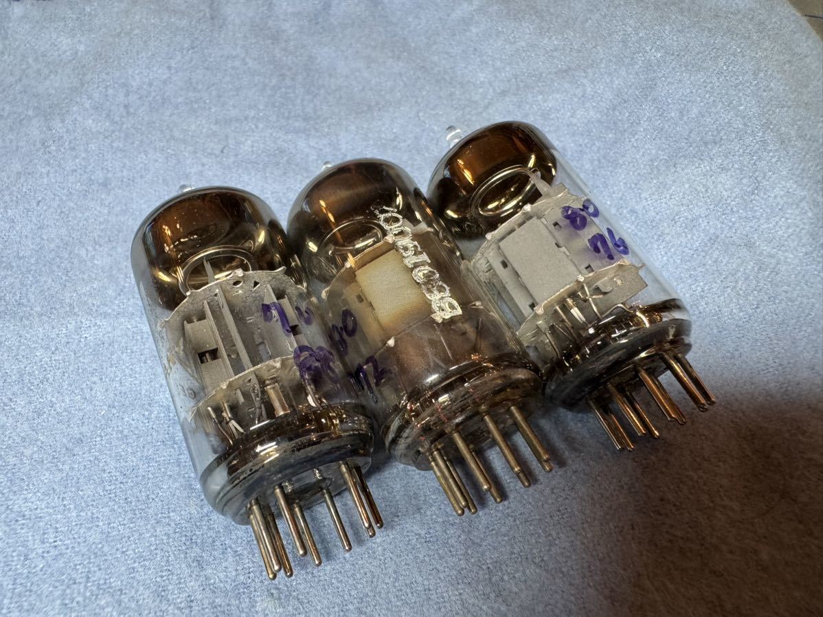 Yahoo!オークション - TELEFUNKEN ECC85 6AQ8 3本 真空管
