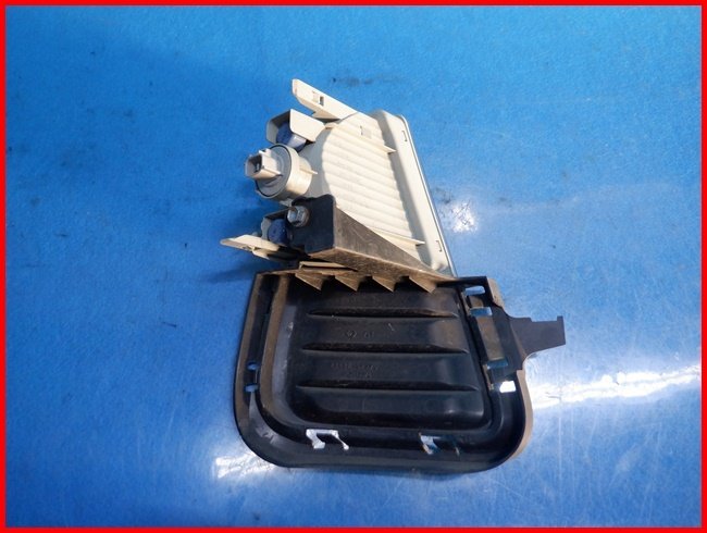 Yahoo!オークション - アクア NHP10 ウィンカーランプ左 管理番号 4717