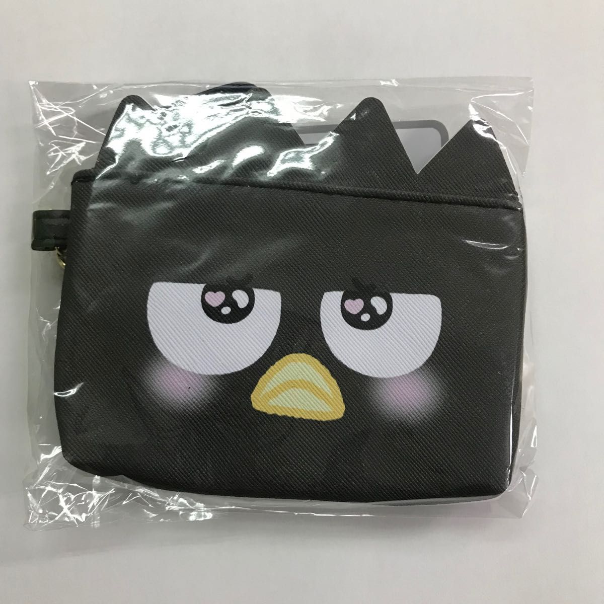 新品 サンリオ バッドばつ丸 リール付き パスケース カード 新品 サンリオ バッドばつ丸 リール付き パスケース カード