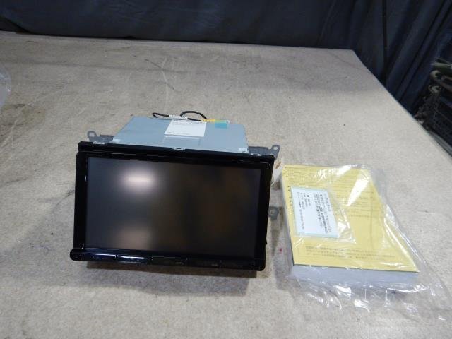 ヴォクシー DBA-ZRR85G カーナビゲーション ナビ NSZT-Y64T YT340462(トヨタ用)｜売買されたオークション情報、yahooの商品情報をアーカイブ公開 - オークファン ...