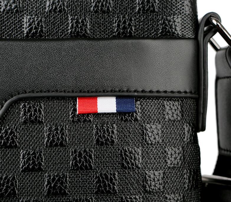 Yahoo!オークション - ショルダーバッグ (F71) PUレザー 本革iPad 男性...