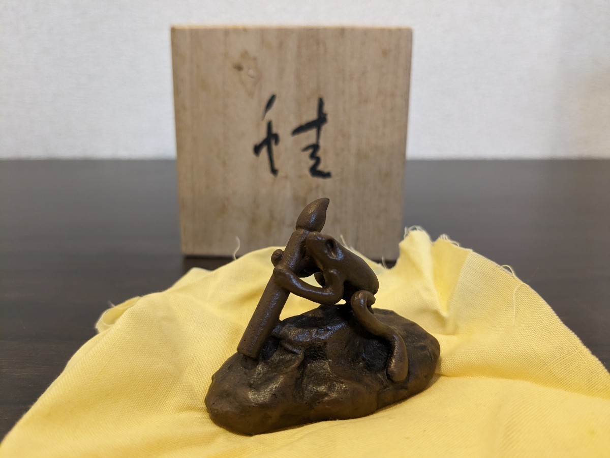 Yahoo!オークション - 刻印あり 作者不明 素材不明 蛙 書道 文鎮 骨董...