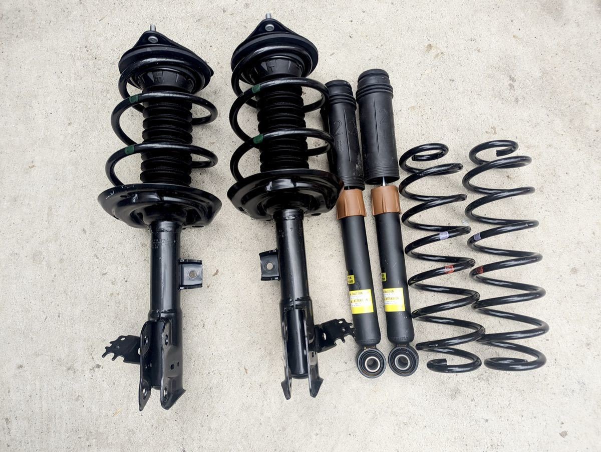 Yahoo!オークション - 【極上 】50 RAV4 純正 サスペンション サスキッ...