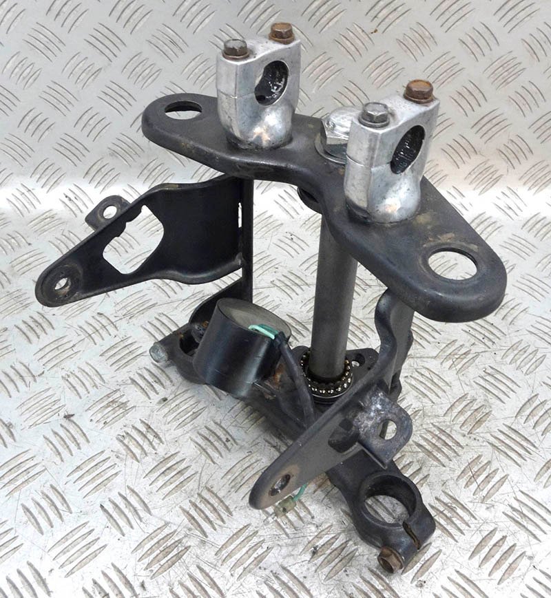 ape エイプ50 AC16 純正 トップブリッジ＆ステムセット f12-12s8(フロント)｜売買されたオークション情報、yahooの商品情報をアーカイブ公開 - オークファン（aucfan ...