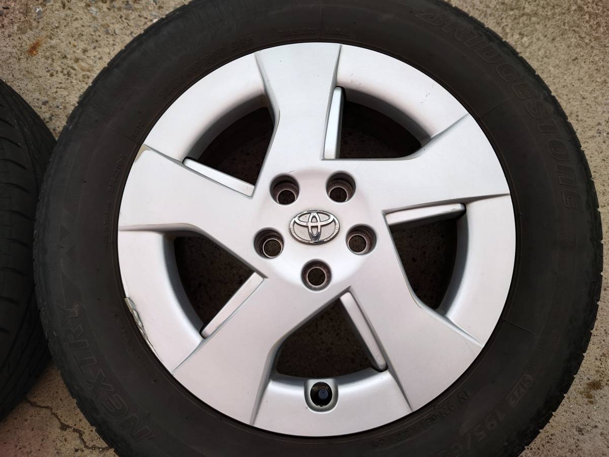 Yahoo!オークション - プリウス 前期 ZVW30 15インチ純正アルミホイー...