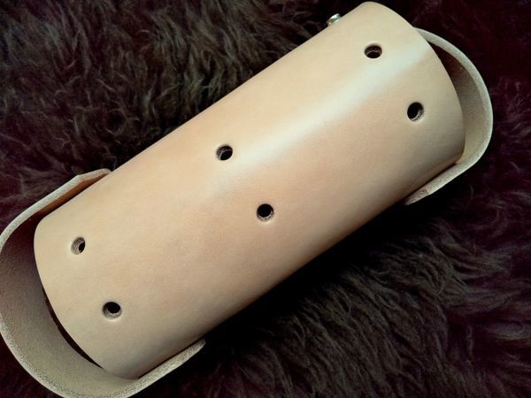 Yahoo!オークション - メルテックFK-06(1L携行缶)＆レザーホルダーセッ...