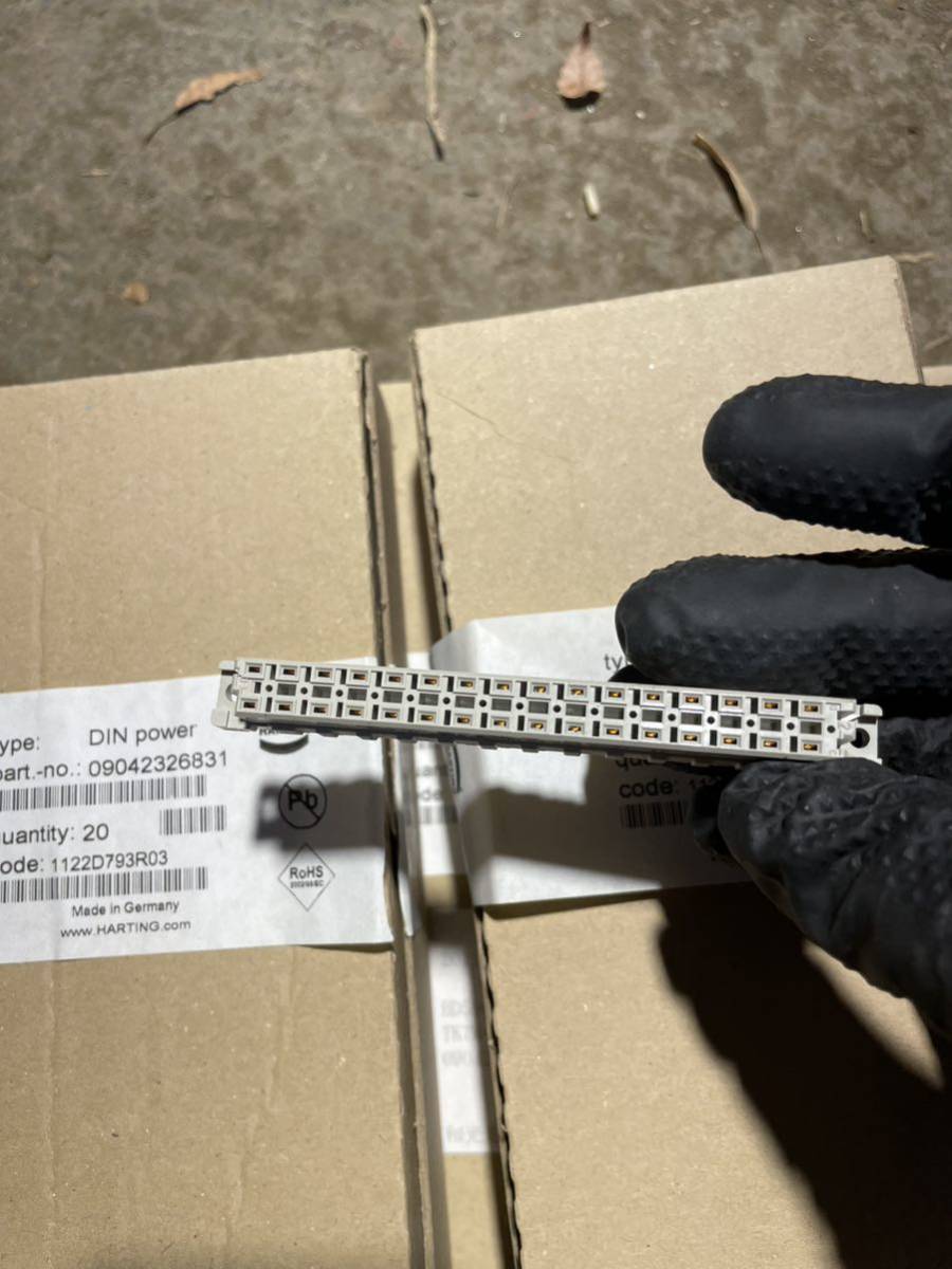 Yahoo!オークション - F88 (95個) 電子部品 新品同様 未使用.