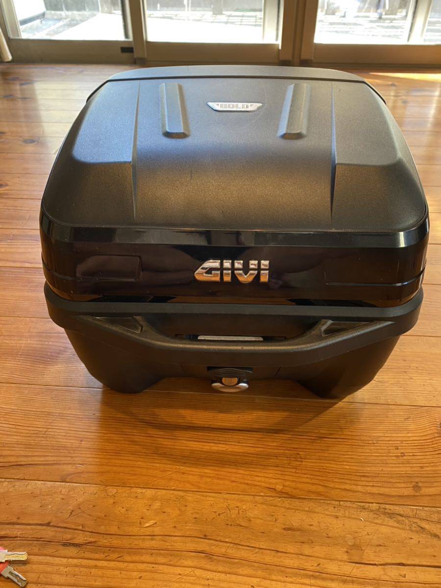 Yahoo!オークション - GIVI(ジビ) バイク用 リアボックス モノロック 3...