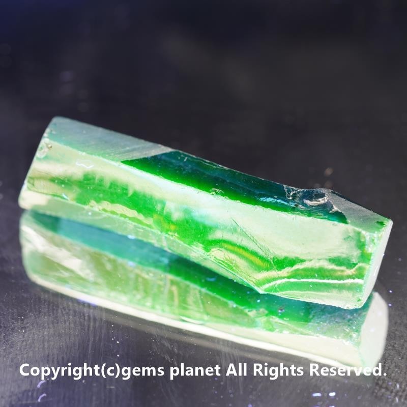 Yahoo!オークション - 81ct ロンドンブルーキュービックジルコニア原石...