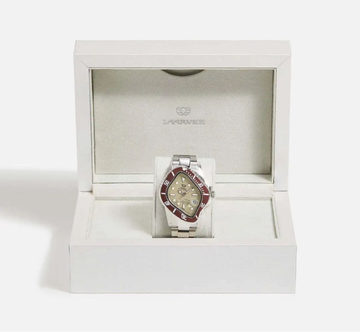 Kith Exclusive LAARVEE Silver Precision Steel Watch KITH Kith Exclusive LAARVEE Silver Precision Steel Watch KITH