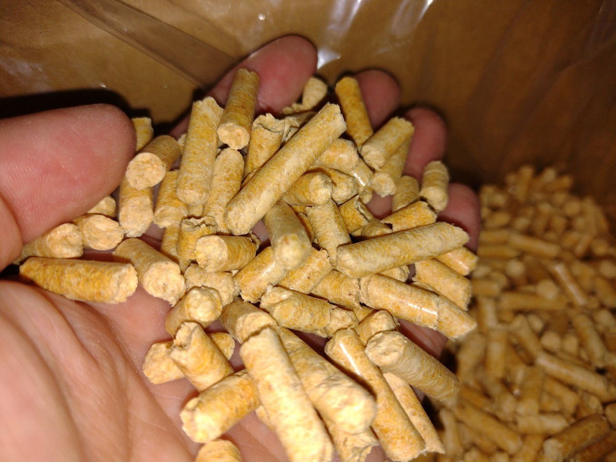 Yahoo!オークション - 針葉樹圧縮ペレット【無添加で安心