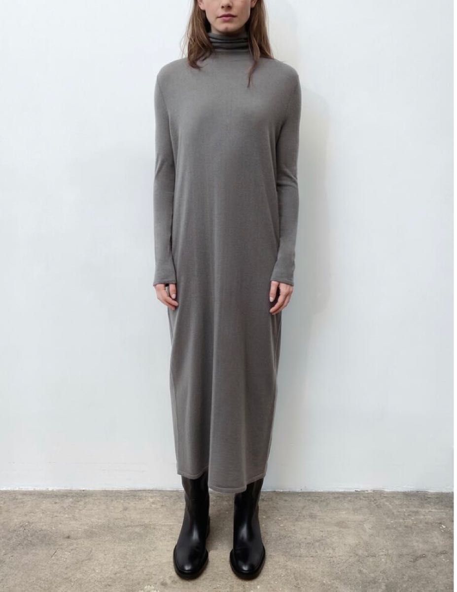 ZARA ウール ミディワンピース LIMITED EDITION タートルネック ZARA ウール ミディワンピース LIMITED EDITION タートルネック