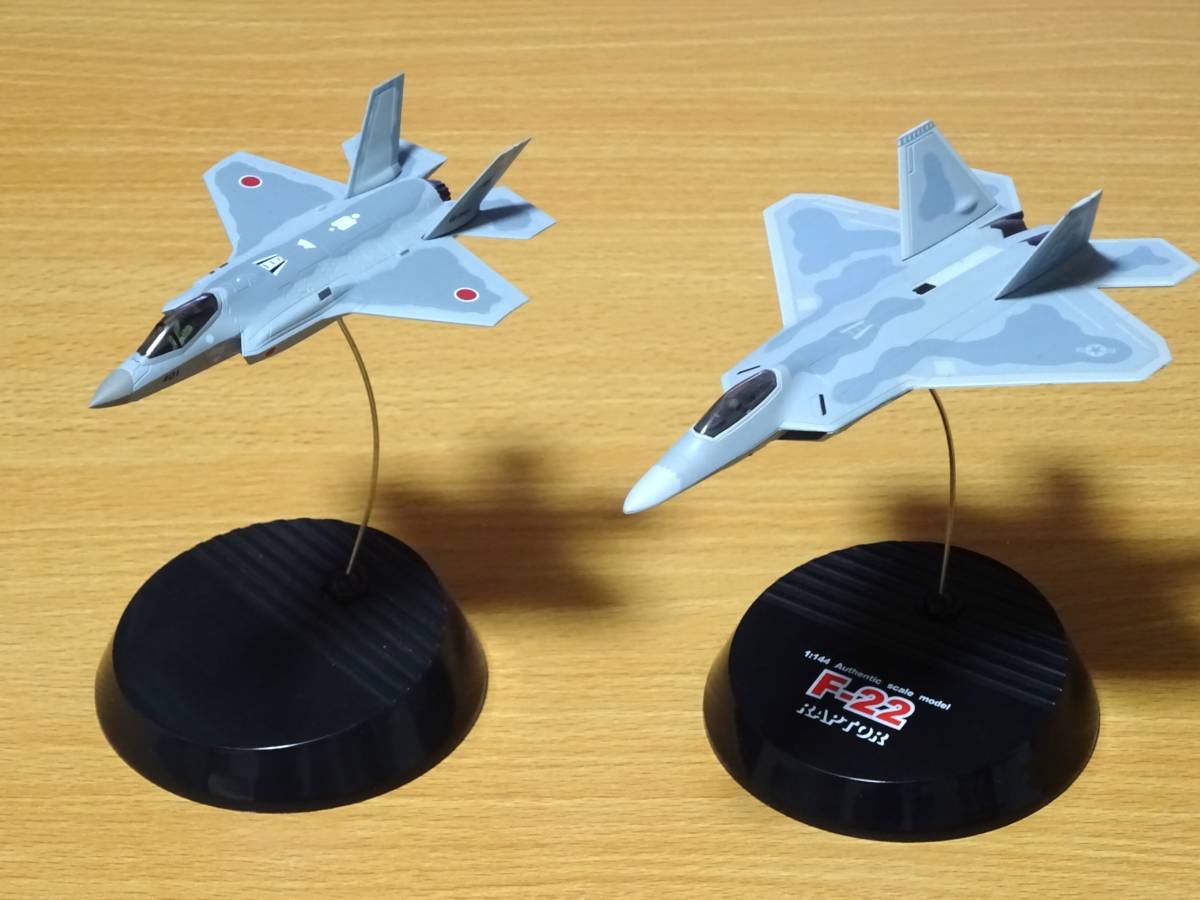 Yahoo!オークション - 童友社 F-22&F-35A
