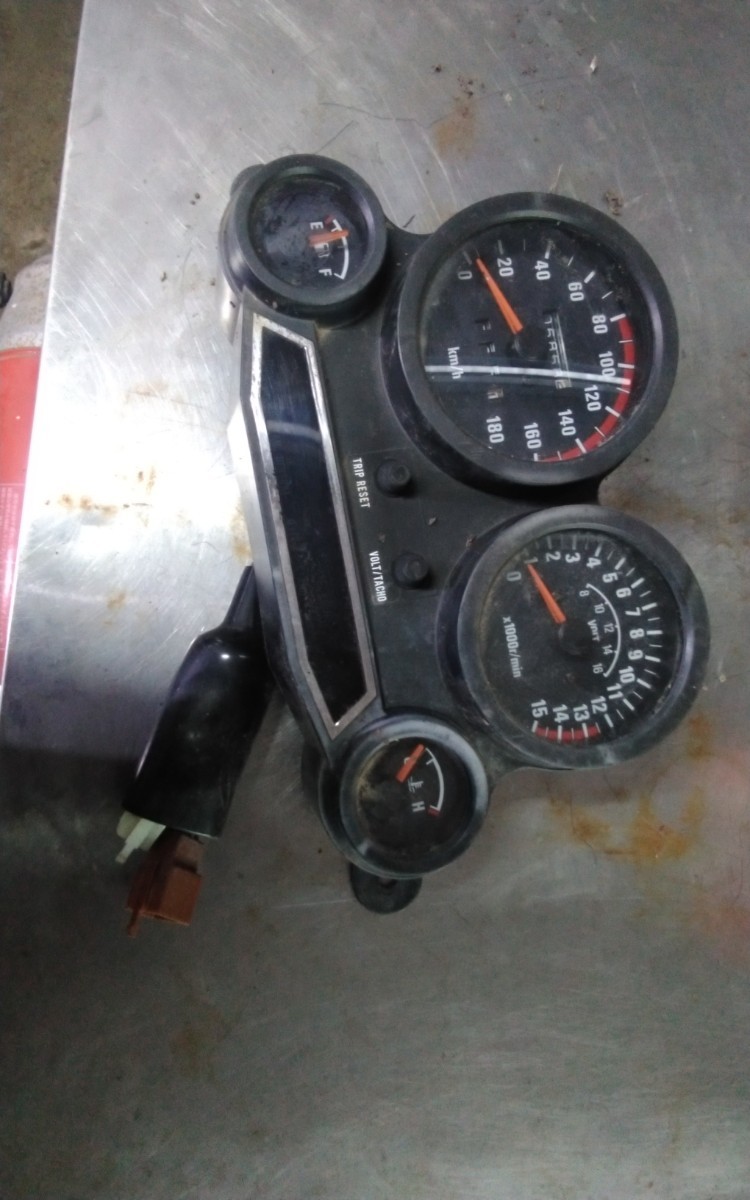 Yahoo!オークション - カワサキGPZ 400R メーター