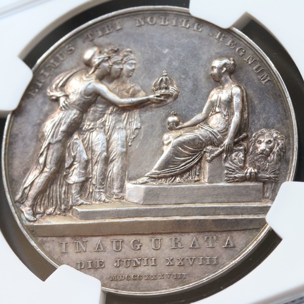 Yahoo!オークション - 1838年 ヴィクトリア女王 戴冠記念 銀メダル イ...