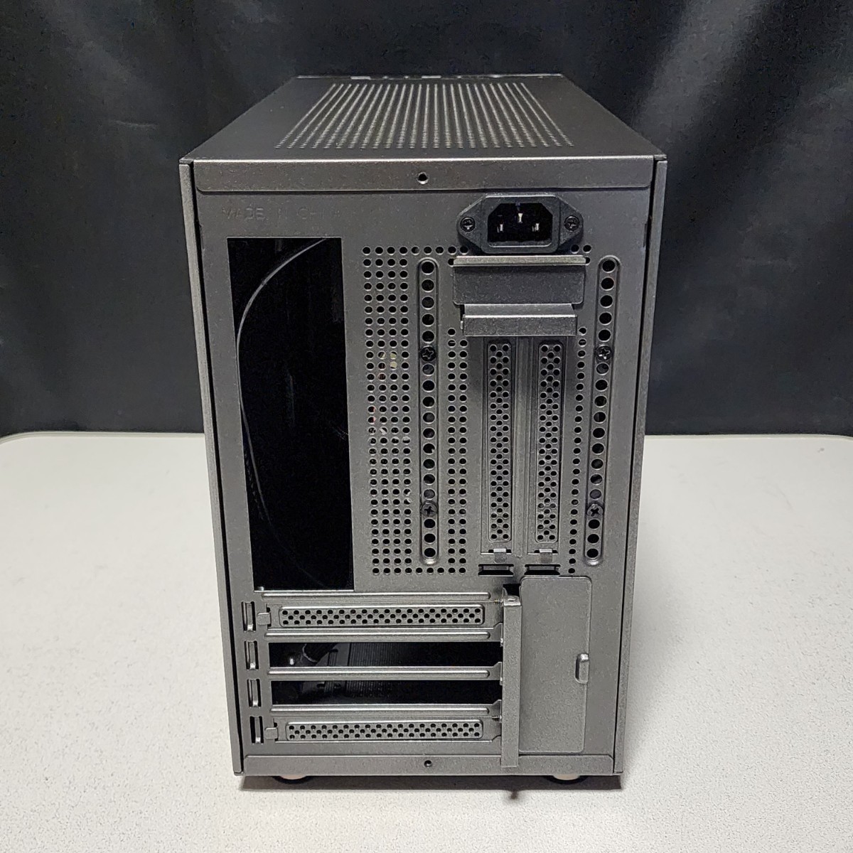 Yahoo!オークション - SAMA IM01-BK 小型PCケース(MicroATX) ガラスサ...
