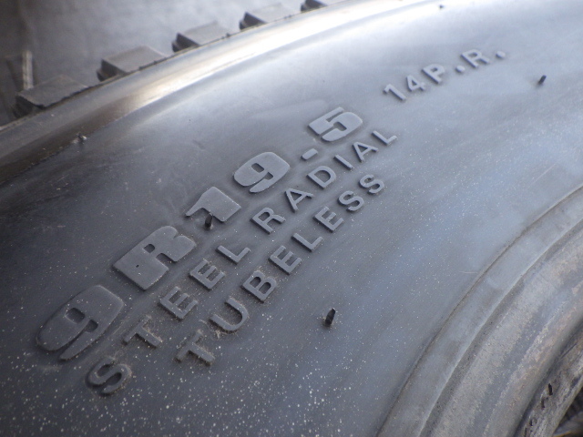 Yahoo!オークション - 条件付き送料無料 【9R19.5 14PR】 DUNLOP ダン...