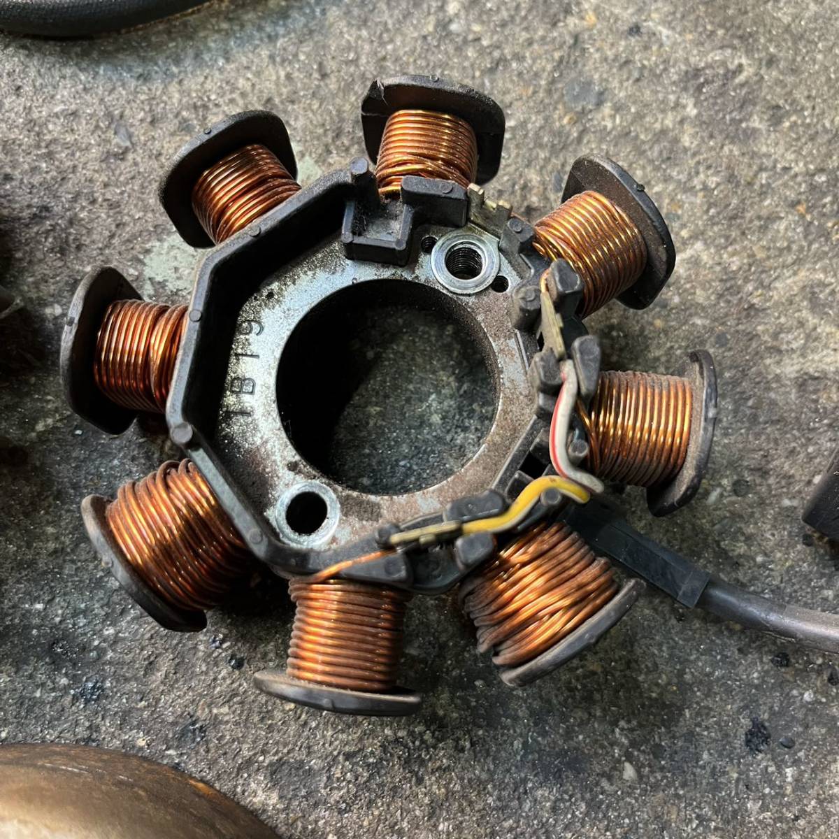 Yahoo!オークション - スズキ ZZ CA1PB 純正 ステータコイル フライホ...