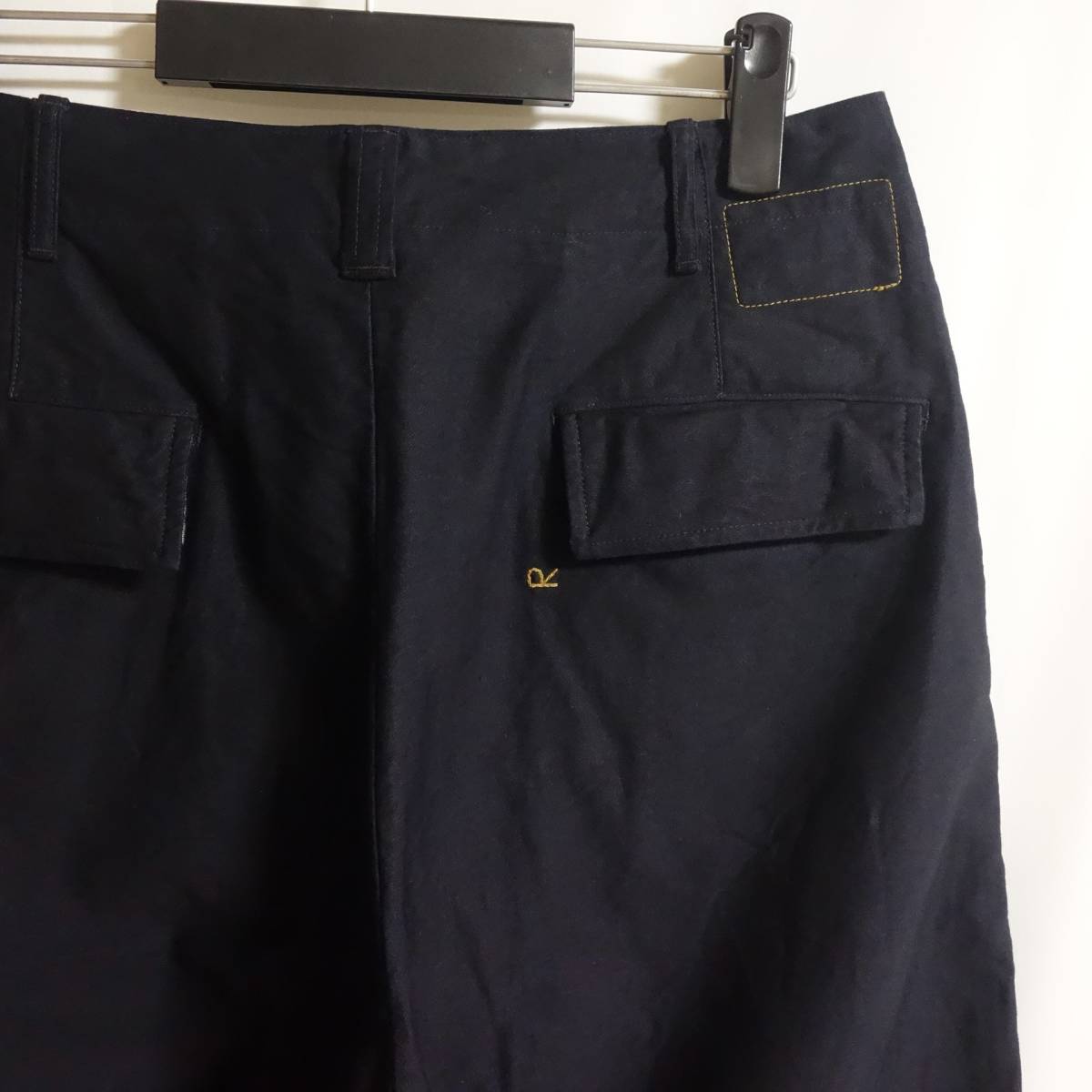 Yahoo!オークション - 【定価3.9万 45R おこめサテンの908チーゴパンツ...