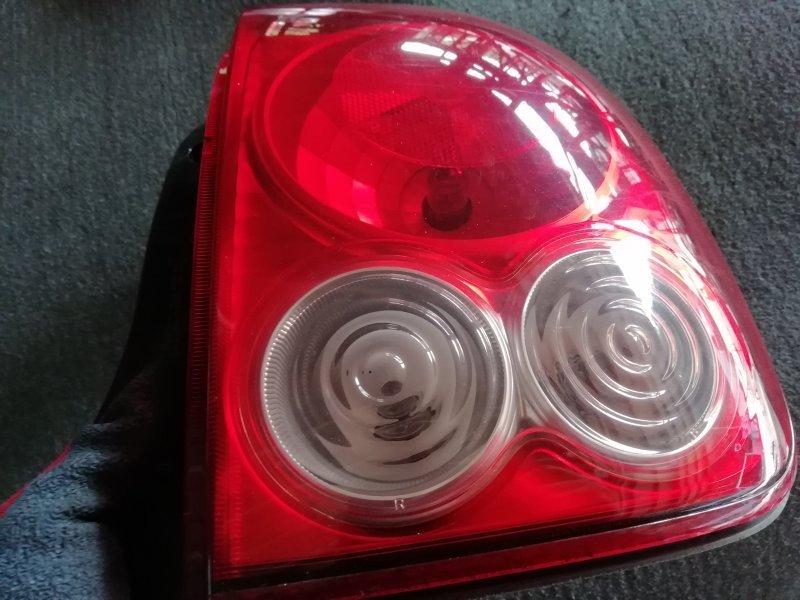 Yahoo!オークション - H20 ラパン HE22S 右テールライト 35603-85K0